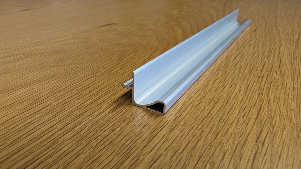 FUTURA WALL UNIT HANDLE PROFILE | SPA Aluminium